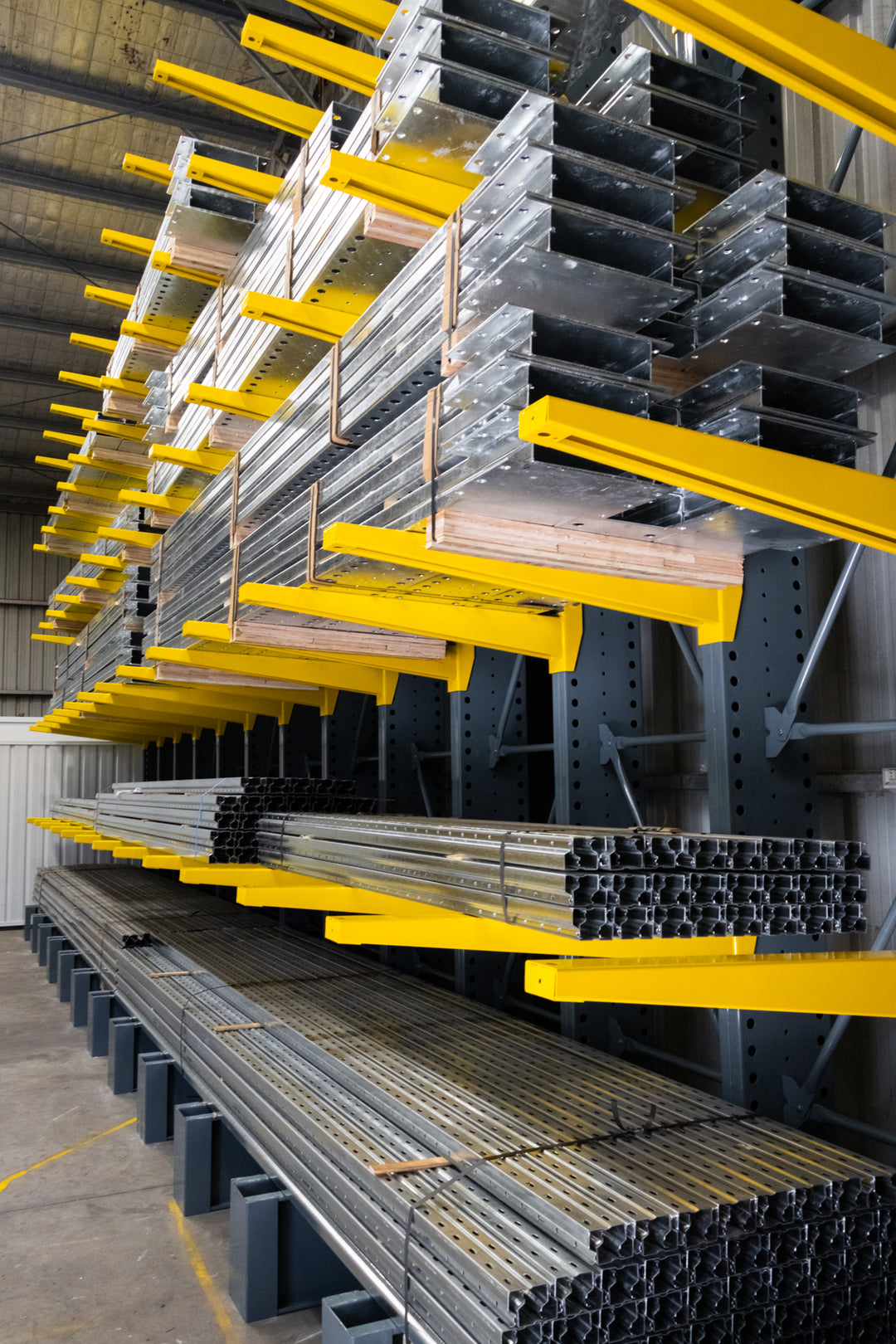 Cantilever Rack - Single Sided - Heavy Duty - Powder Coated - Full Bay ...