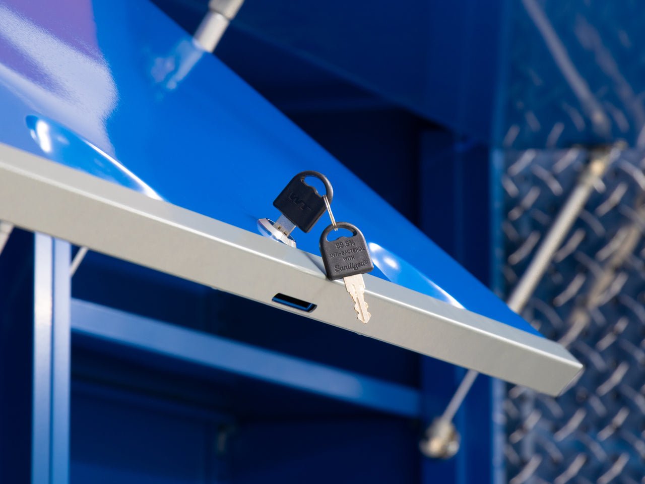 Overhead Cabinet – Steelspan Storage Systems